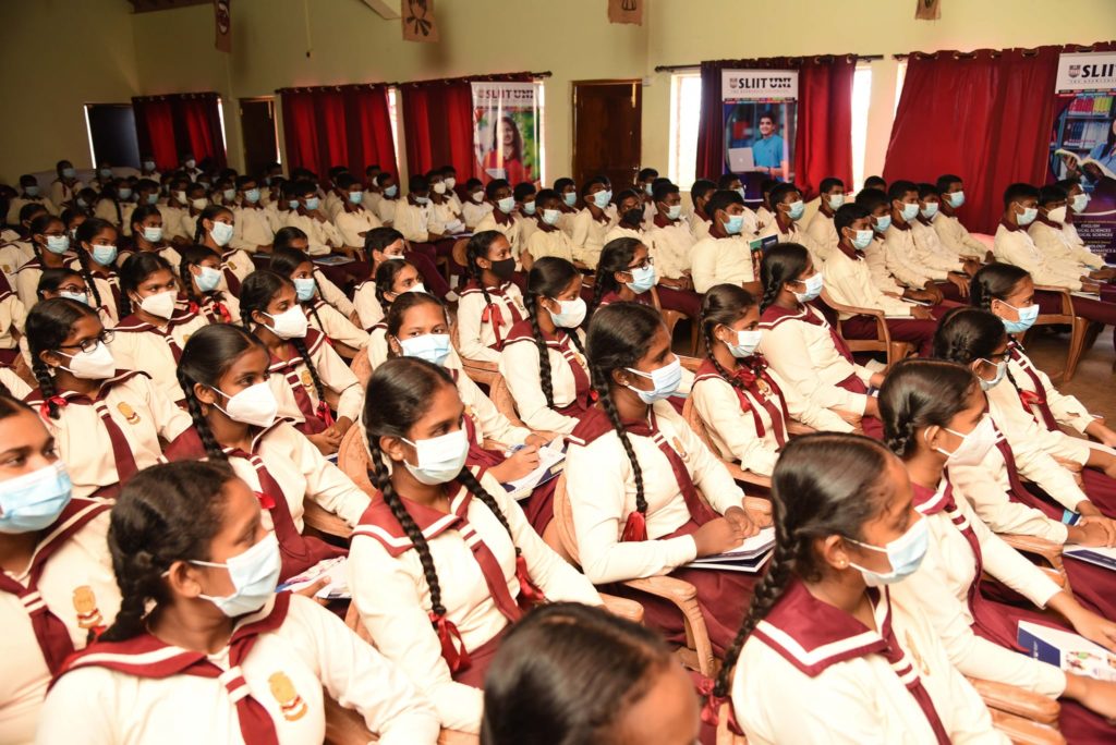 Sip Saviya – SLIIT School Reach at the Mahinda Rajapaksha College | SLIIT