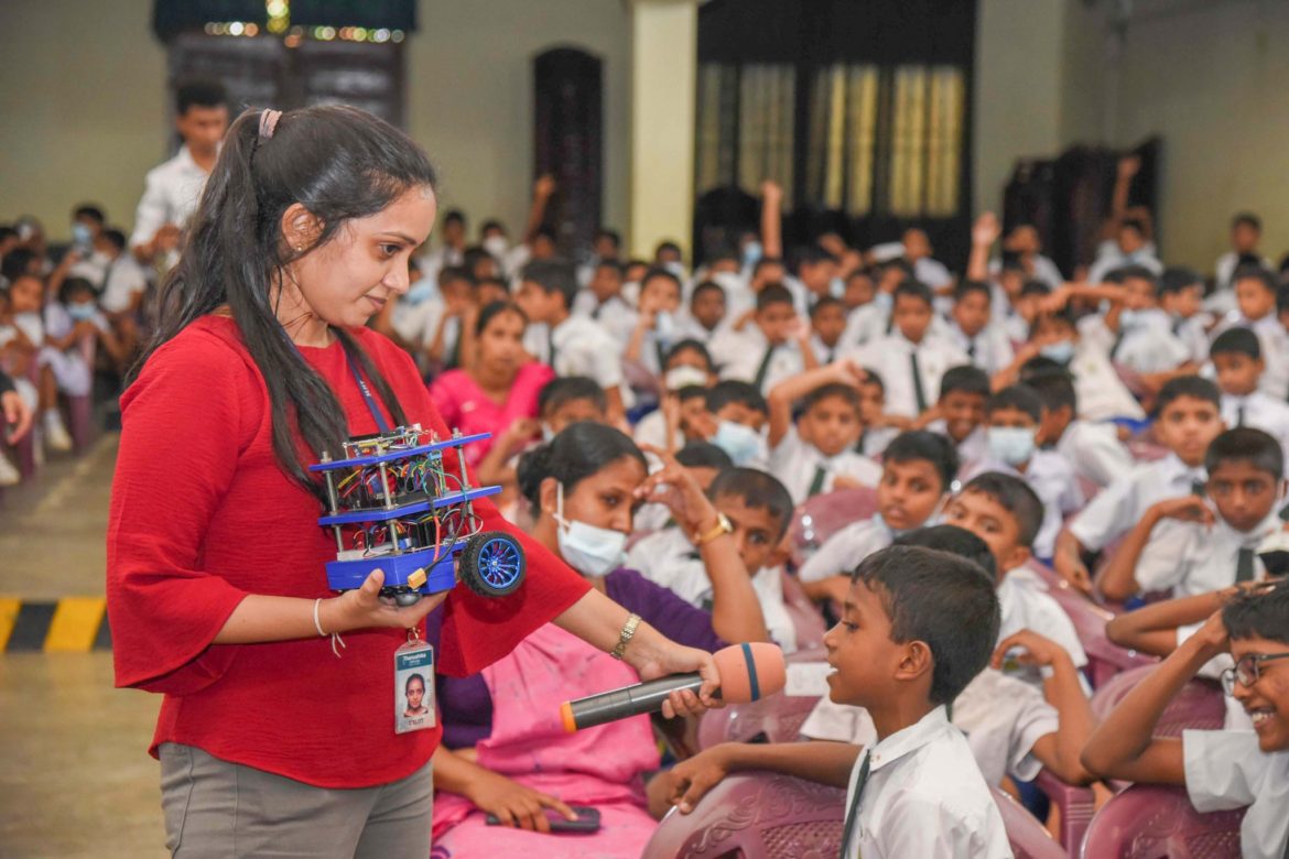 Inspirational session on the topic "Robotics" to Dhammissara National ...