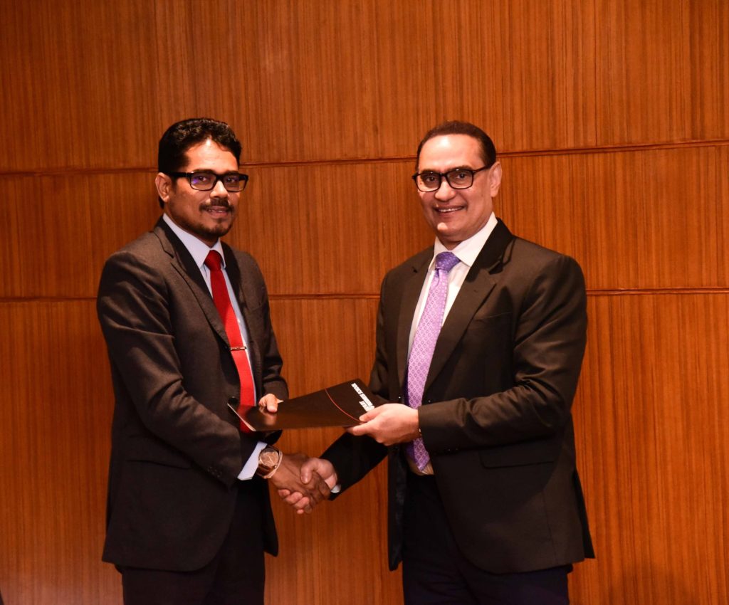 SLIIT Innovate signs MOU with Sampath IT Solutions Ltd | SLIIT